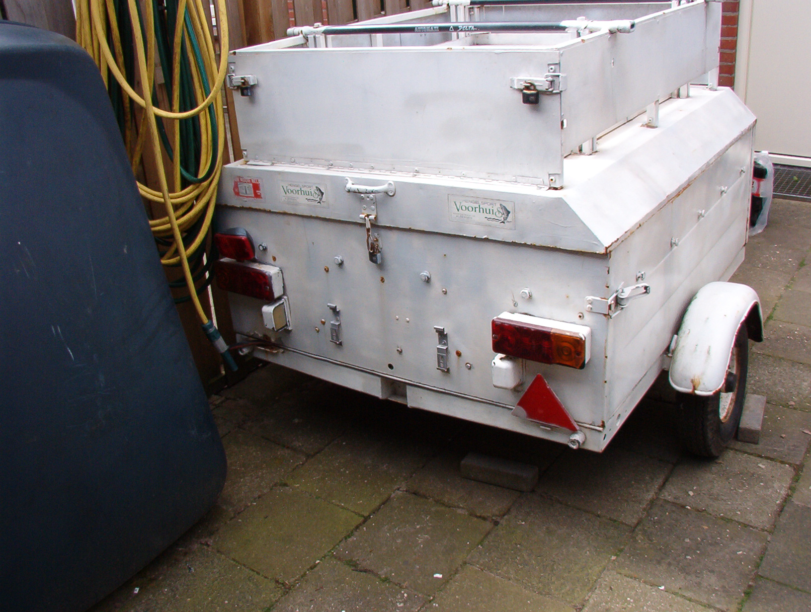 te koop visaanhanger op hengelspullen